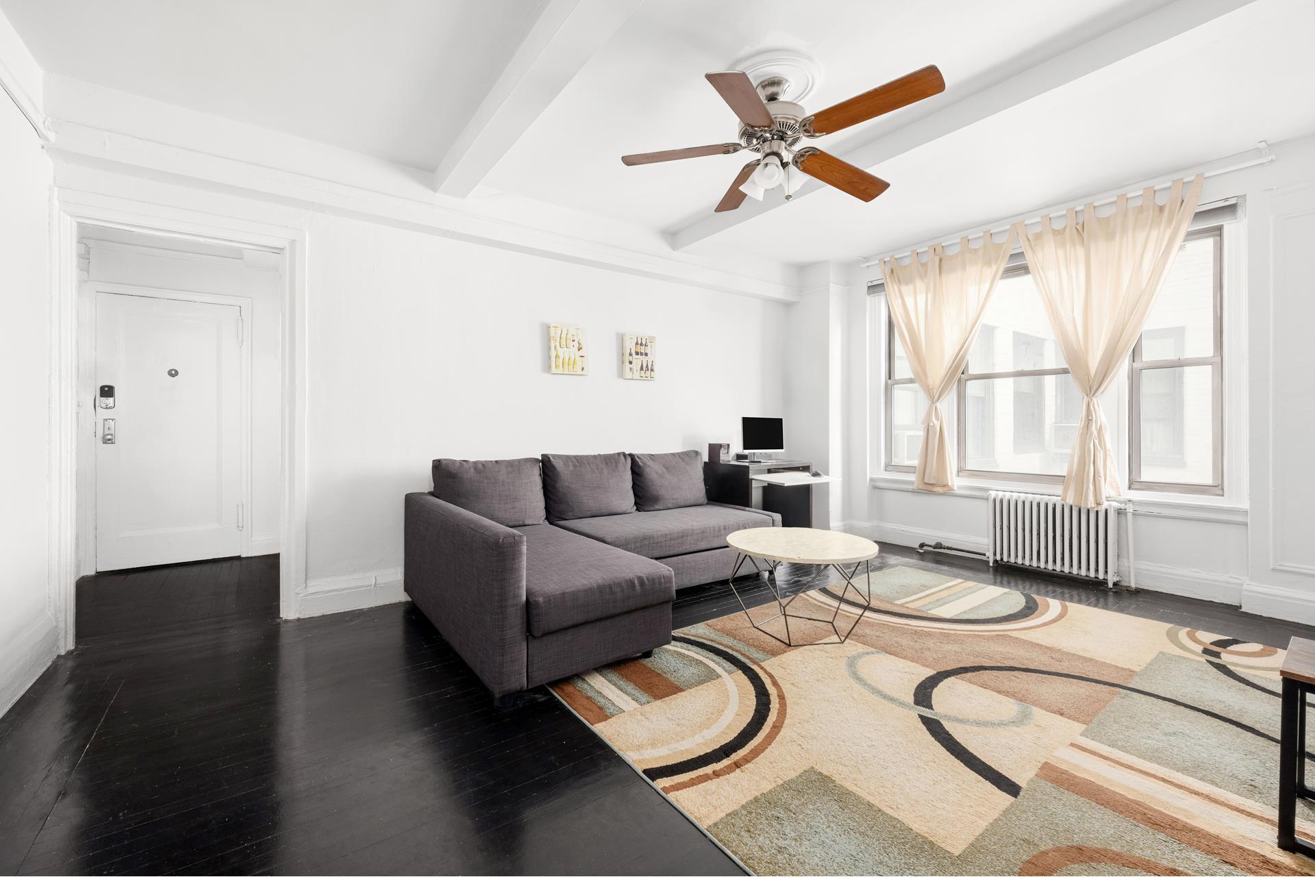 325 West 45th Street 312 The Whitby, Hell's Kitchen Manhattan NY – Linecity